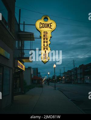 VINTAGE LOCKSMITH SIGN Stock Photo - Alamy