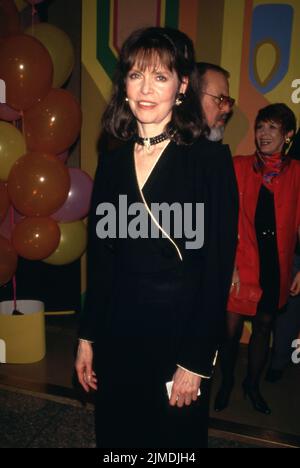 Barbara Feldon at the NBC Winter TCA Press Tour & the "Rowan & Martin's ...