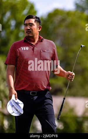 August 5, 2022: John Huh reacts to missing birdie and finishes at eight ...