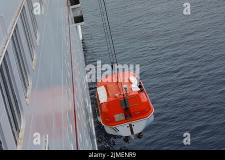 A totally enclosed lifeboat Stock Photo - Alamy