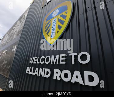 Welcome to Elland Road sign Stock Photo - Alamy