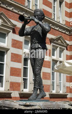 statue of the Pied Piper of Hamelin in Hameln, Germany Stock Photo - Alamy