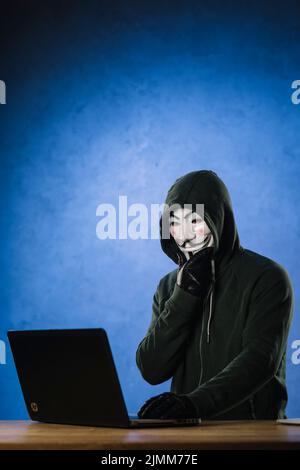 Occupy Wall street protesters demonstrating on Wall Street in New York ...