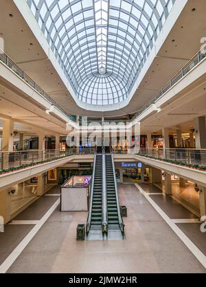 Scenes around mall of america in minneapolis minnesotta Stock Photo - Alamy