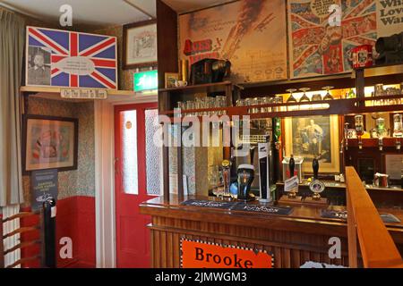 Interior of The Albion real ale pub, Park Street, Chester, Cheshire ...