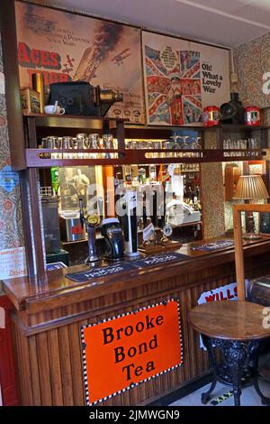Interior of The Albion real ale pub, Park Street, Chester, Cheshire ...