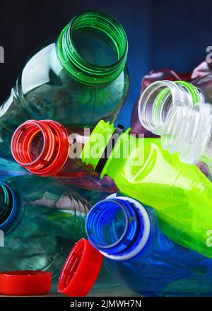 Empty colored drink bottles. Recyclable plastic waste Stock Photo - Alamy