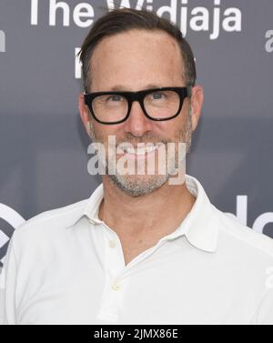 Richard Weitz arrives at the Cedars-Sinai Board Of Governors 50th ...