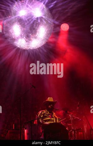 Drummer Donald "DJ" Johnson Jr. of Khruangbin performing on stage Stock ...