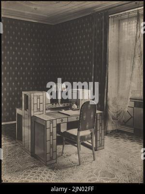 Olbrich Joseph Maria (1867-1908), desk (1913): View of a desk with ...