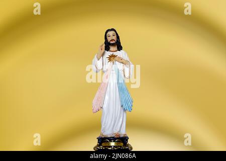 Statue representing the merciful Jesus Christ, divine mercy - Catholic ...