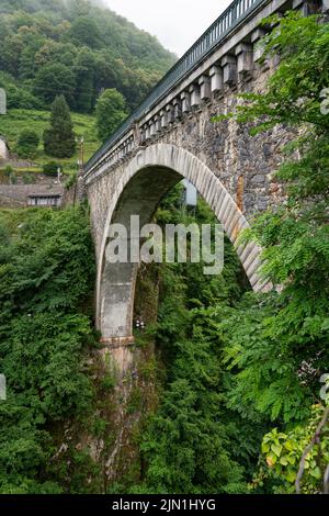 Pont Napoléon, a famous bridge built 1860 Stock Photo - Alamy