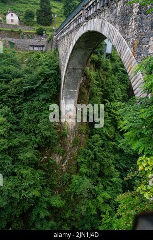 Pont Napoléon, a famous bridge built 1860 Stock Photo - Alamy