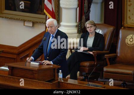 Author DAVID MCCULLOUGH, two-time Pulitzer Prize and National Book ...