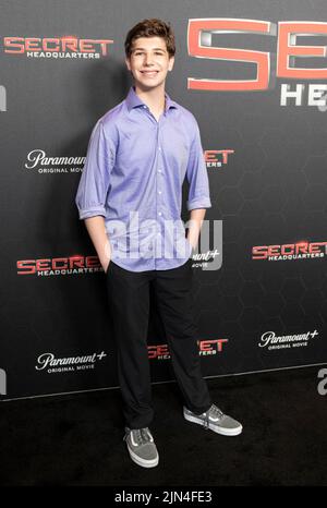 Joshua Turchin attends the New York Special screening of 'Hamilton' at ...