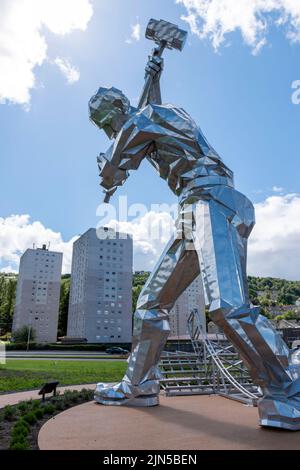 “The Skelpies”, “The Shipbuilders of Port Glasgow” sculpture by John ...
