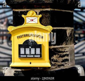 Germany: Old letter box, Alter Briefkasten Stock Photo - Alamy