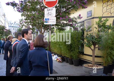 Rue Des Rosiers plaque during the ceremony marking the 40th anniversary ...