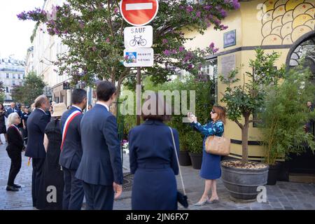 Rue Des Rosiers plaque during the ceremony marking the 40th anniversary ...