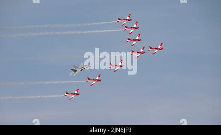 Swiss F18 Hornet and PC7 display teams at the Royal International Air ...
