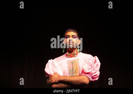 Edinburgh, Scotland, UK. 9th Aug, 2018. Photocall A flashmob fake ...