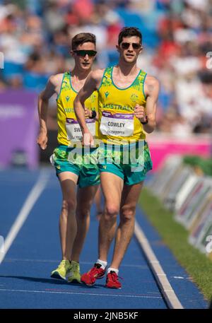 Kyle Swan and Rhydian Cowley of Australia competing in the men’s walk ...