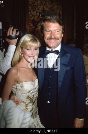 Glen Campbell and Kimberly Woolen February 23, 1982 Credit: Ralph ...