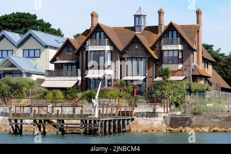 TOTENHAM MANAGER HARRY REDKNAPP'S £11 MILLION HOUSE AT SANDBANKS ...