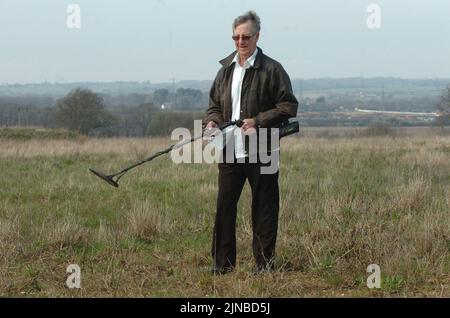 TREASURE HUNTER PETER BEASLEY PIC MIKE WALKER, 2010 Stock Photo - Alamy