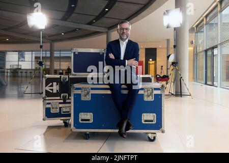 Deutschland. 27th Jan, 2022. Michael Roth, SPD, Chairman of the Foreign ...