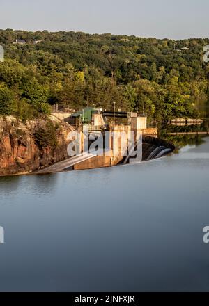 St. Croix River water flowing over the hydroelectric dam in St. Croix ...