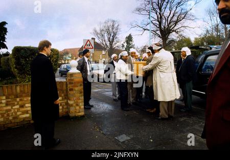 Sikh Funeral Carrying Coffin From Home Stock Photo - Alamy