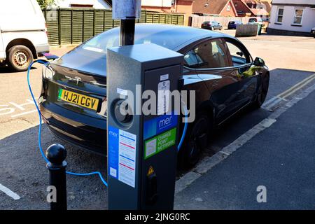 testing,charging,speed,Tesla,Model,3,timing,kilowatt,hour,street ...