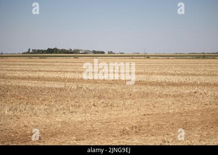 Dry agricultural fields. Illustration of the drought affecting France ...