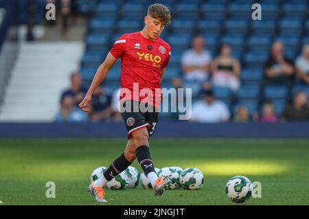Oliver Arblaster #30 of Sheffield United during the Sky Bet ...