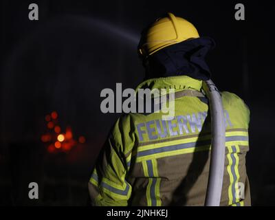 Schierke, Germany. 11th Aug, 2022. Rescue forces of the fire department ...