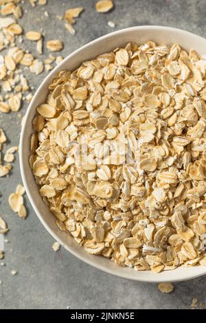 dry rolled oatmeal Stock Photo - Alamy