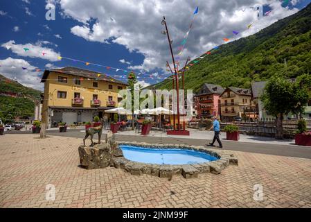 Les town hall square on a summer afternoon, in the Aran Valley (Lleida ...