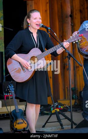 Singer, Shaye Zadravec, Canmore Folk Music Festival, Canmore, Alberta ...