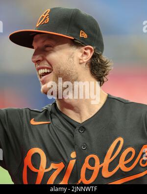 Former Baltimore Orioles baseball player Cal Ripken, Jr., speaks to the ...