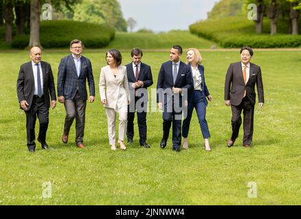 Family photo with Annalena Baerbock (Buendnis 90/Die Gruenen), Federal ...