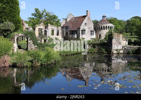 Scotney Castle in Kent, England Stock Photo - Alamy