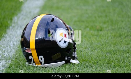 Acrisure Stadium. 13th Aug, 2022. Geno Smith #7 during the Pittsburgh ...