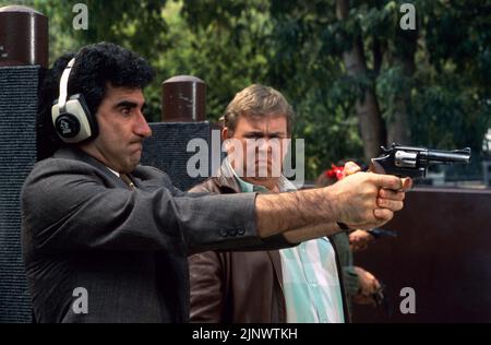 EUGENE LEVY, JOHN CANDY, ARMED AND DANGEROUS, 1986 Stock Photo - Alamy