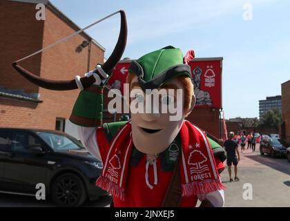 Nottingham Forest mascot Robin Hood Stock Photo - Alamy