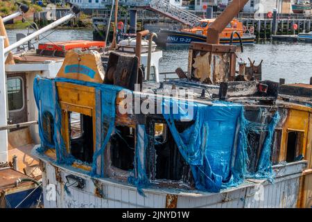 Windows of a wheelhouse of a wooden boat Stock Photo - Alamy