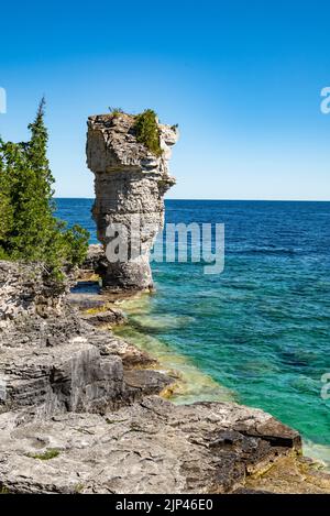 Flower pot Island, Tobermory Ontario Canada Stock Photo - Alamy