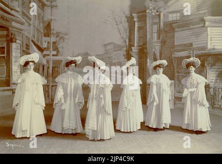 The Four Cohans in a scene from ''Running for Office'' Stock Photo - Alamy