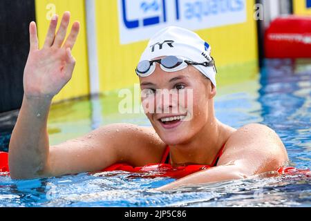 Pauline MAHIEU (FRA), women 100m backstroke final, during the Giant ...