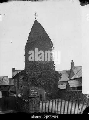 The old church, Y Bala Stock Photo - Alamy